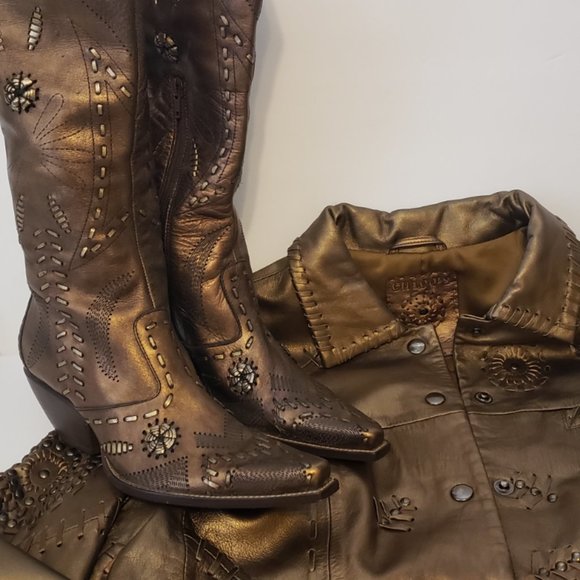BCBG | Shoes | Leather Bronze Metallic Western Boots Bcbg Size 75 Boots ...